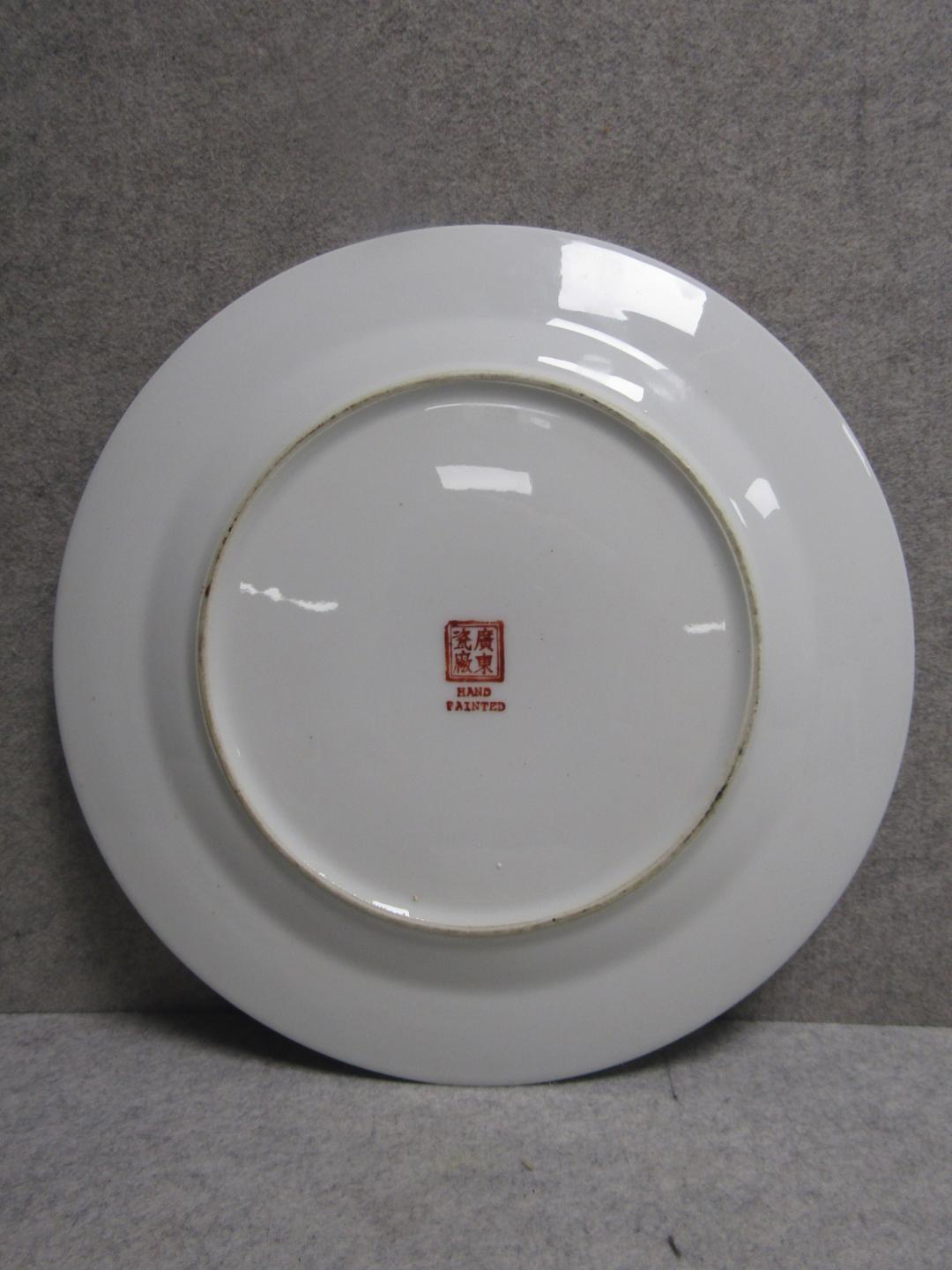 Oud Handgeschilderd Porsleinen Sierbord: Sneeuwlandschap te Macau ...